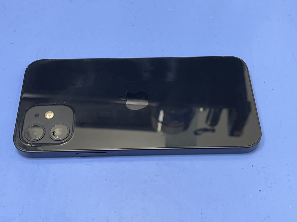 iPhone12 フロントパネル交換修理 | iPhone修理アイサポ 修理事例